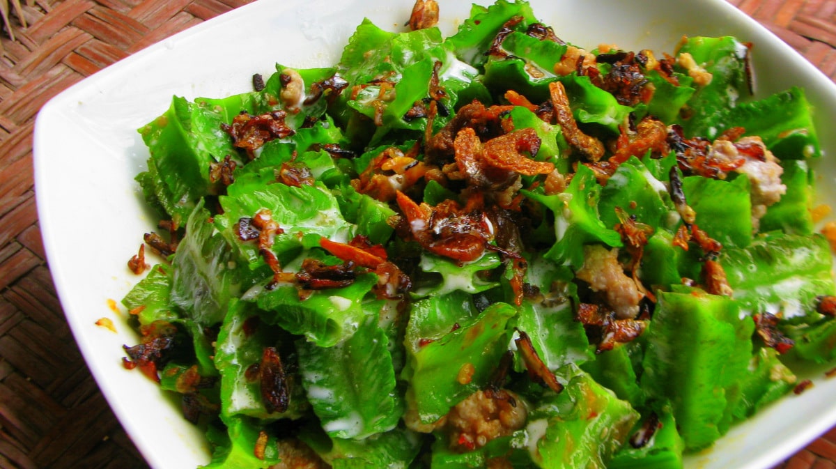 Winged Bean Salad (Yam Tua Phu) - Thai Recipes